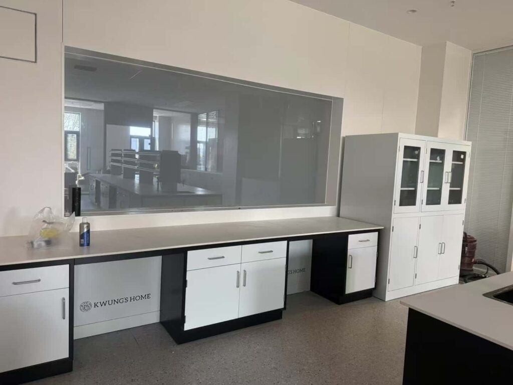 Lab Bench with Cabinets - Lab workbenches Manufacturer