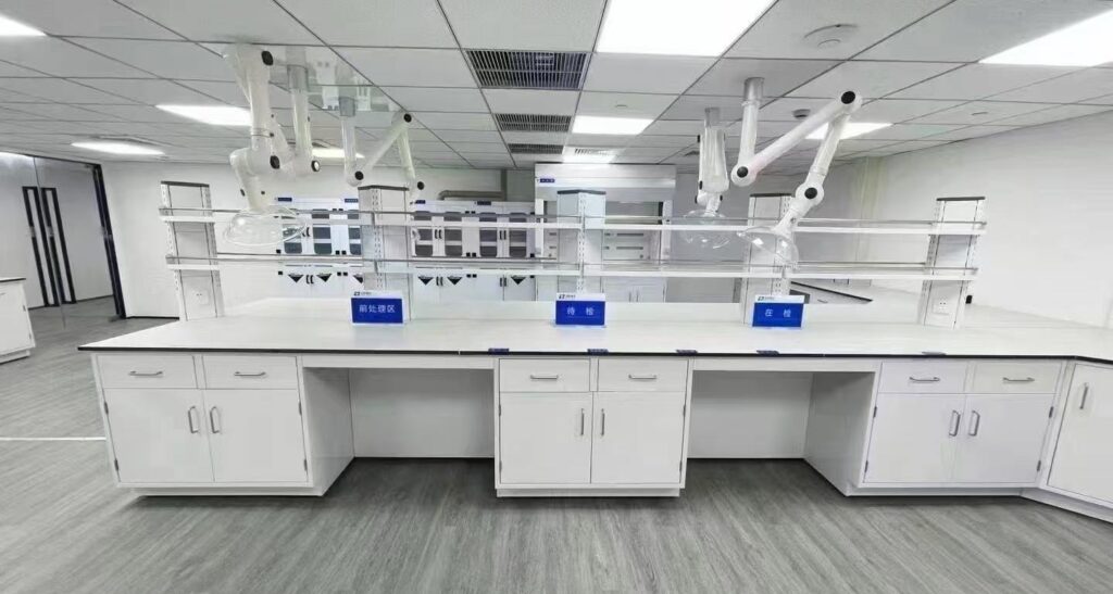 What are the 3 types of lab bench? - Lab workbenches Manufacturer