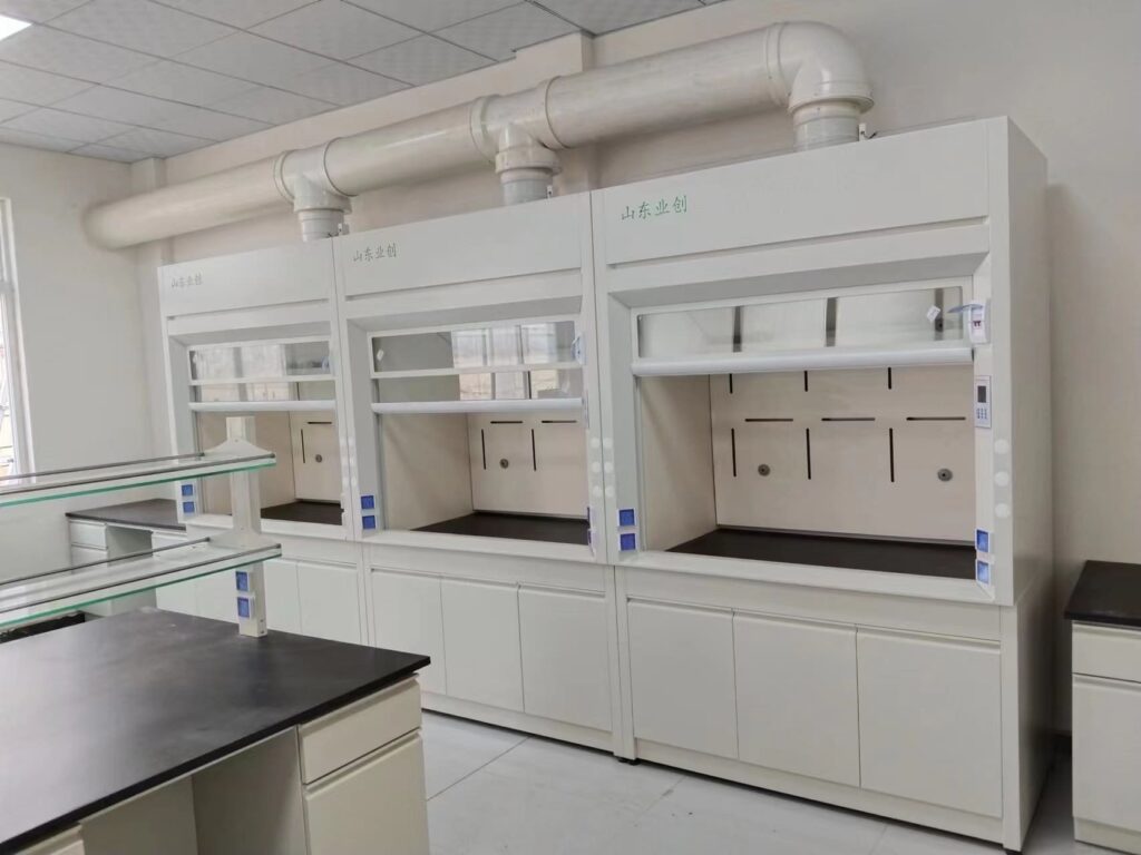 Lab Fume Hoods Buyer's Guide 2024: Types, Sizing & Safety Standards