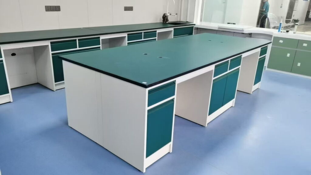 Lab Space Design Guide: Layout Standards & Safety